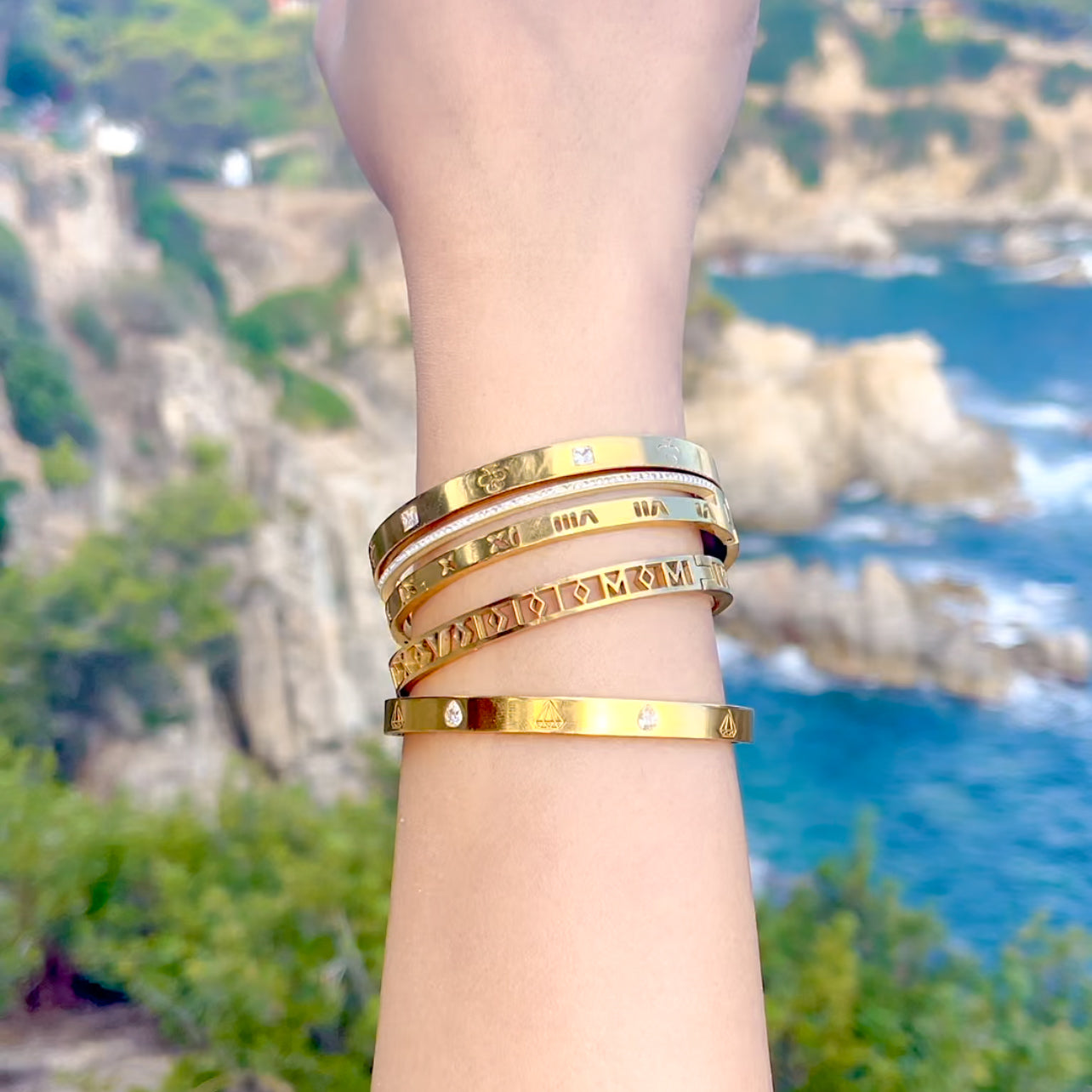 Bracelets – queenspk